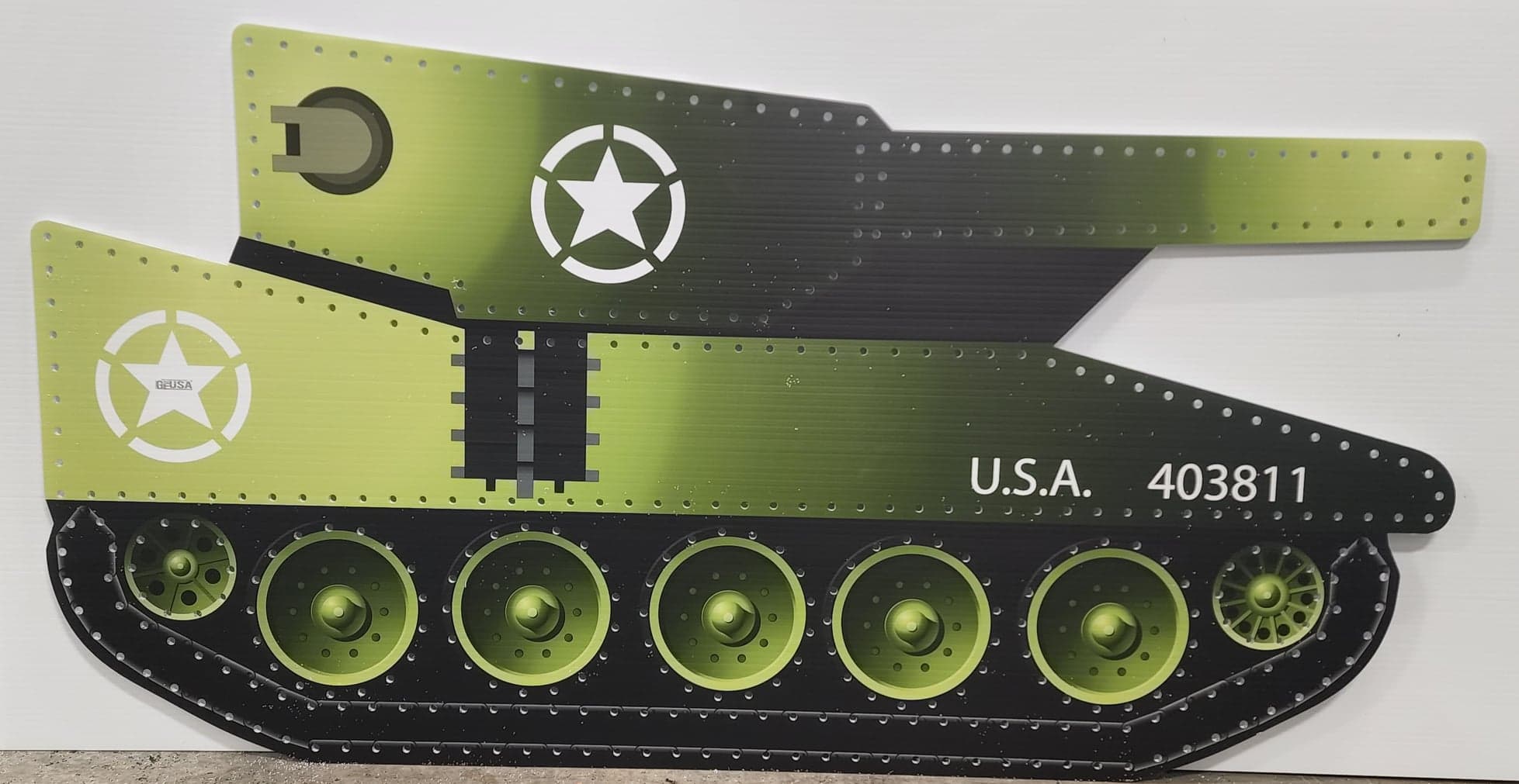 Discover the IMPRESSION Tank for RGB Pixels